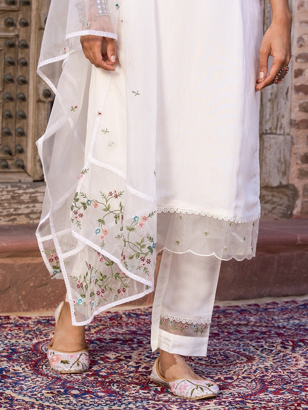 Vidya 01 Viscose White Kurti Set With Dupatta Collection